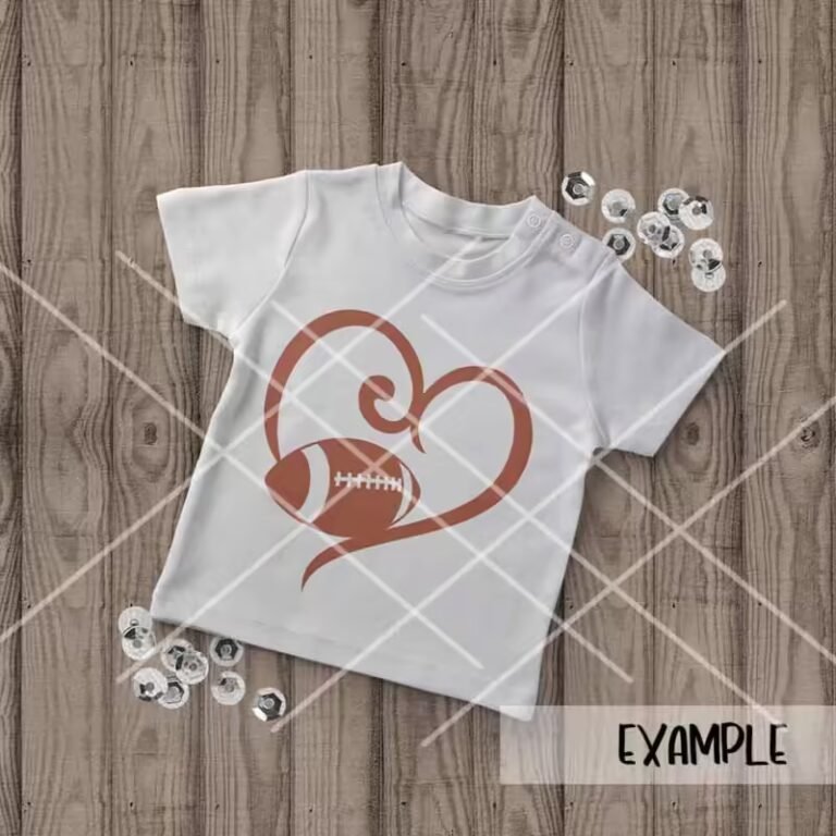 Football with Heart - Corte Regular - Recorte | Studio Ilust