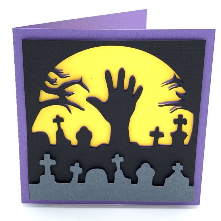 Halloween Graveyard Card - Studio Ilustrado