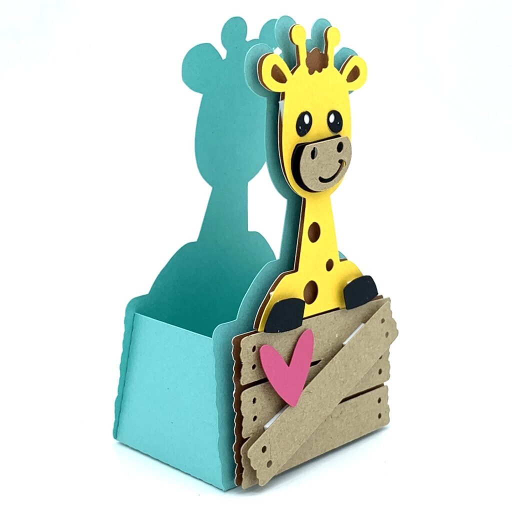 Giraffe in the Box - Studio Ilustrado